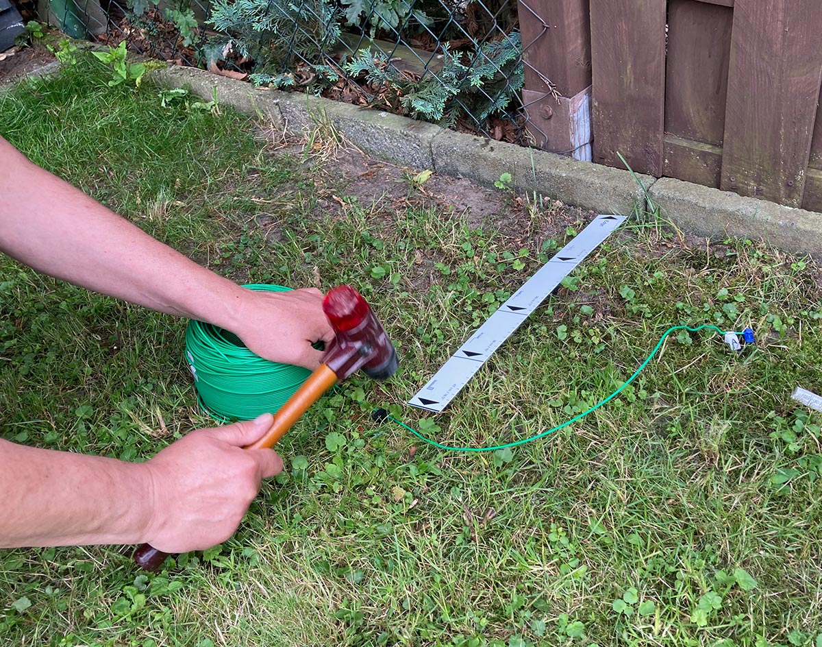 Technik zu Hause: Perfekter Rasen ohne Arbeit - Mähroboter Robomow ...