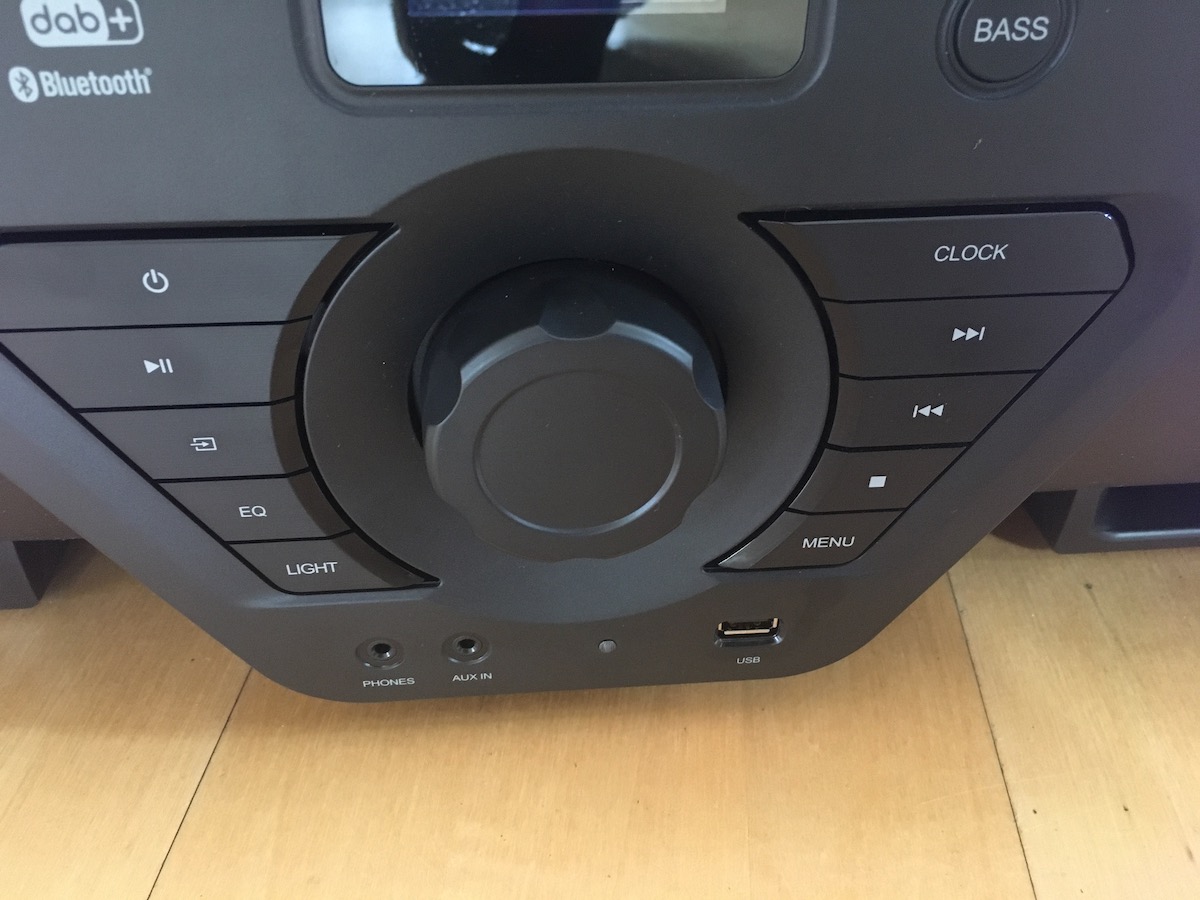 Technik zu Hause: Einzeltest: Boomblaster JVC RV-NB300DAB